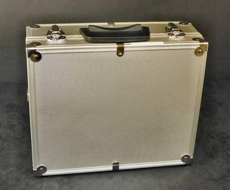 HS classification for “Bags” with bags image tables.